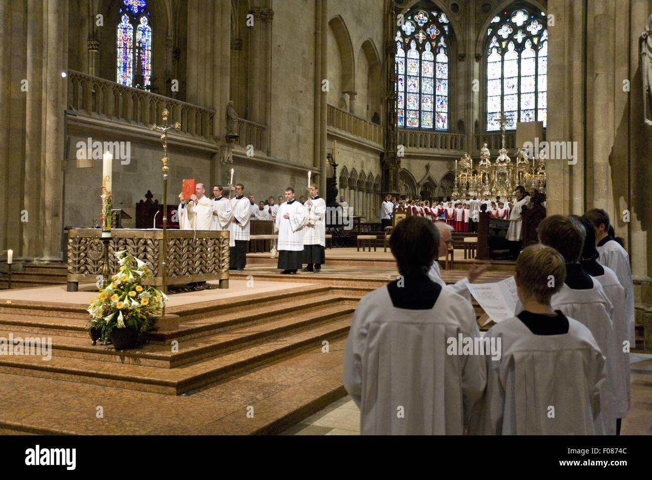 Choir singing for Sunday mass in Regensburg Cathedral, Germany Stock ...