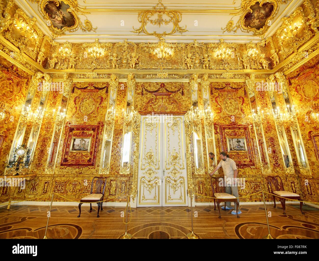 Paintings in illuminated Amber Room at Tsarskoye Selo, St. Petersburg ...