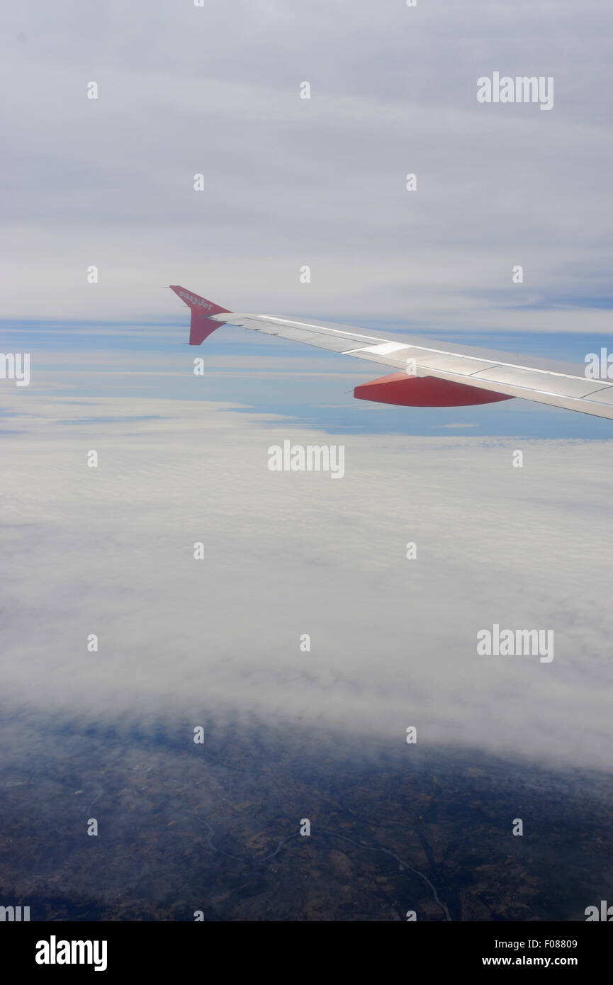 Easy jet flight hi-res stock photography and images - Alamy