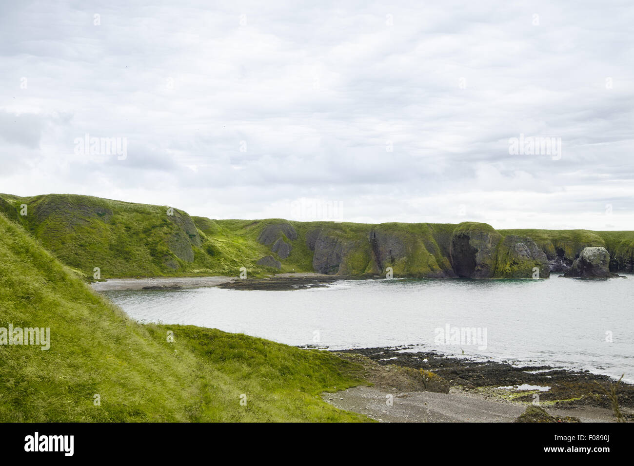 Old Hall Bay, Stonehaven Stock Photo - Alamy