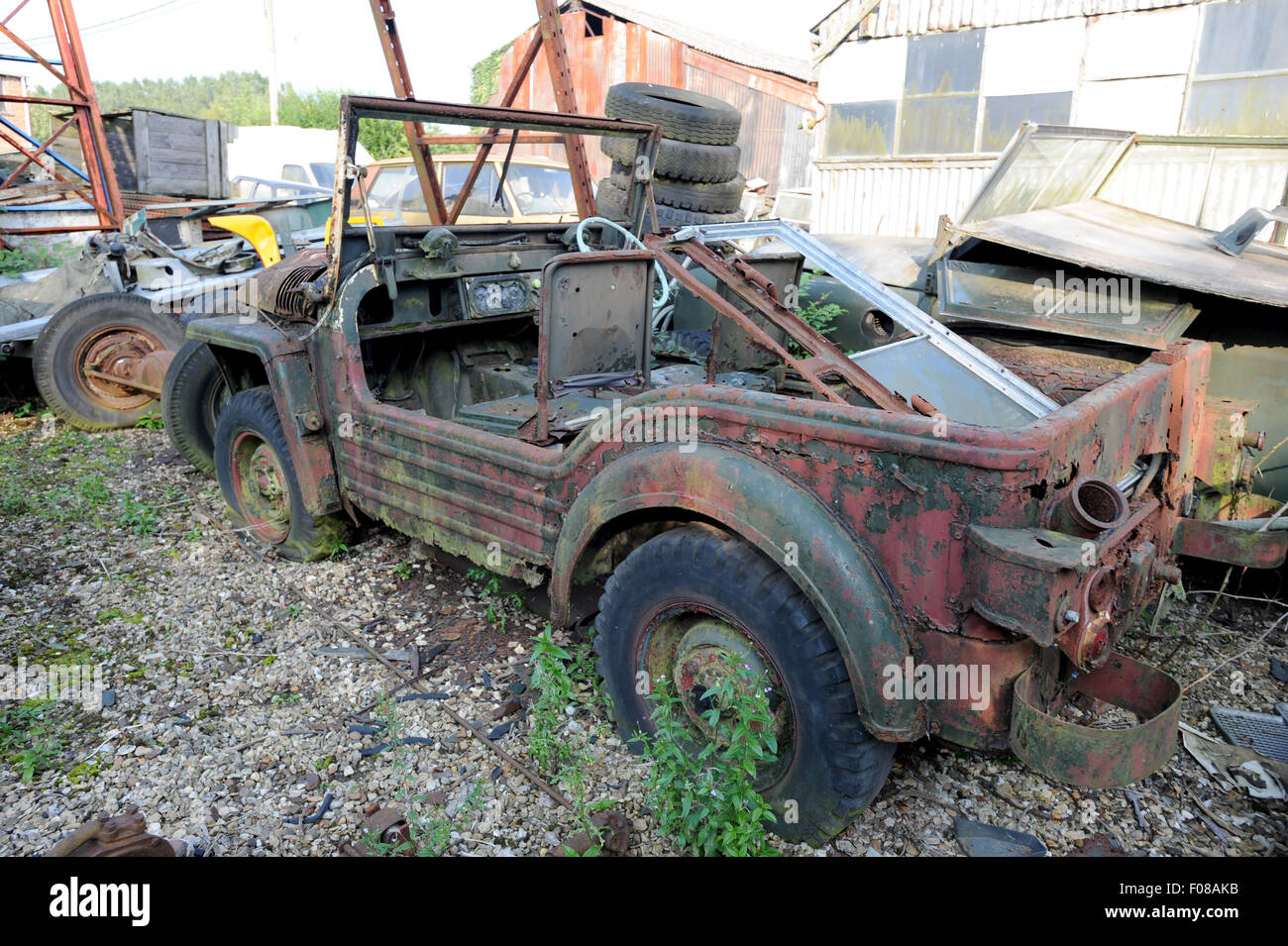 Land rover patina High Resolution Stock Photography and Images - Alamy