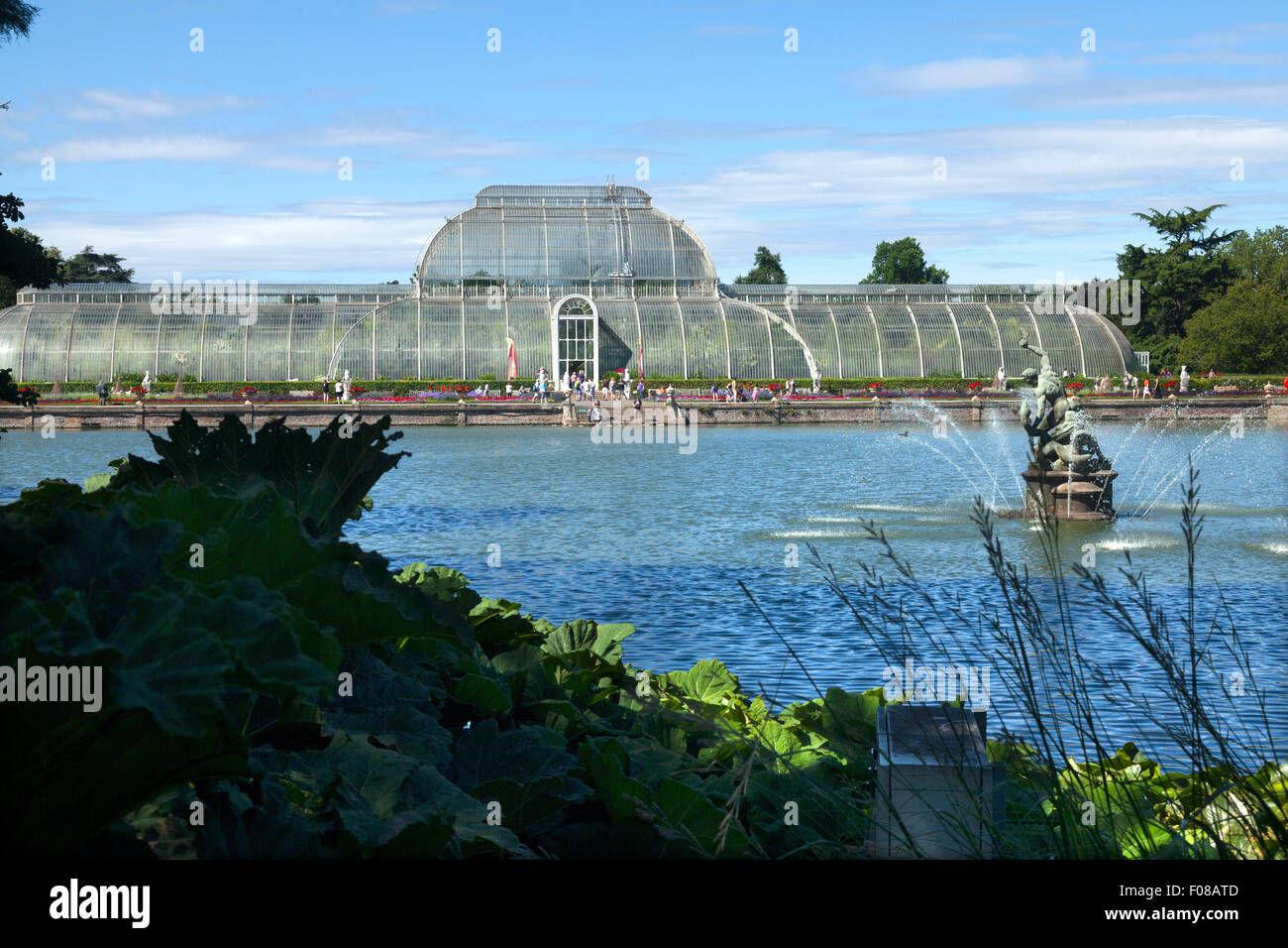 Exhibition in kew gardens hi-res stock photography and images - Alamy