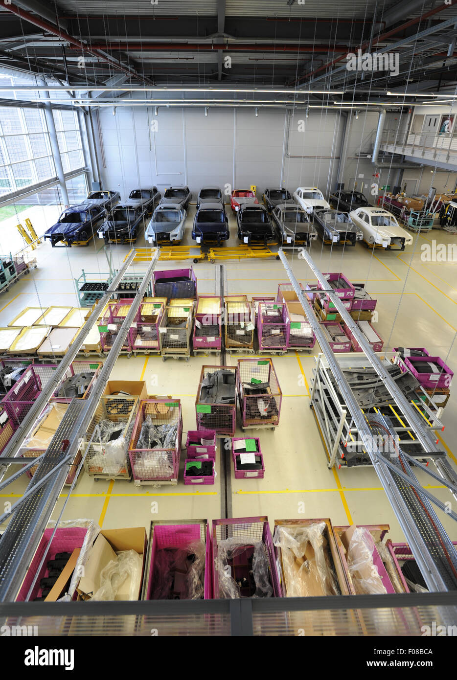 Car production factory uk hi-res stock photography and images - Alamy