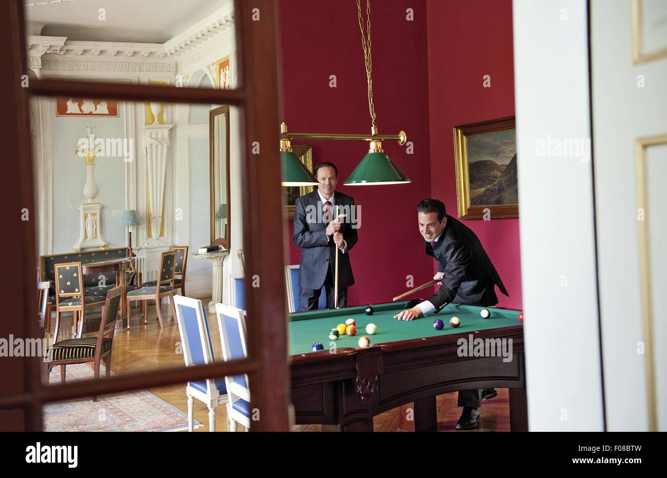 Billiards historical hi-res stock photography and images - Alamy