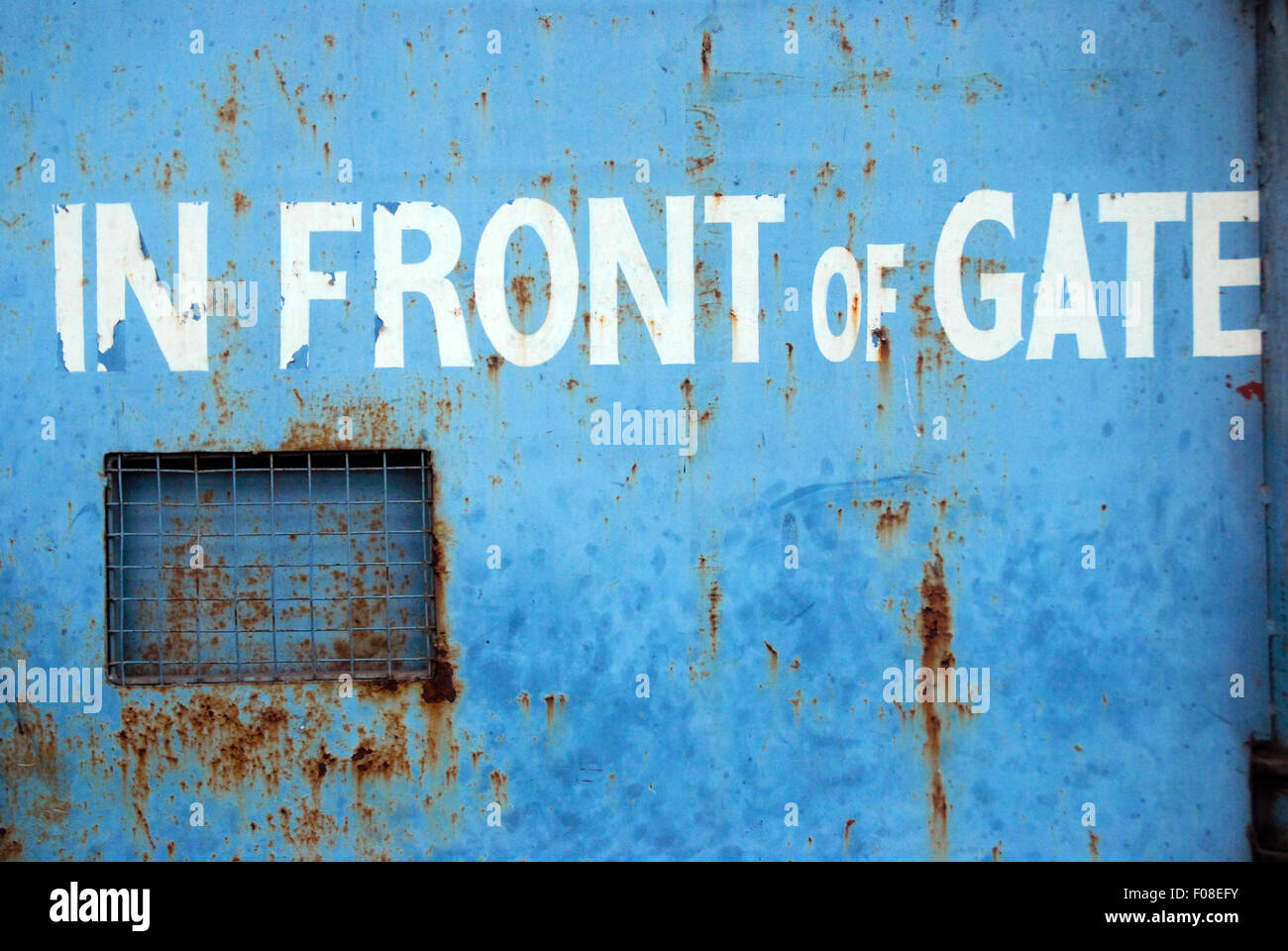 Dont park in front of gate sign, Mumbai, Maharashtra, India Stock Photo ...