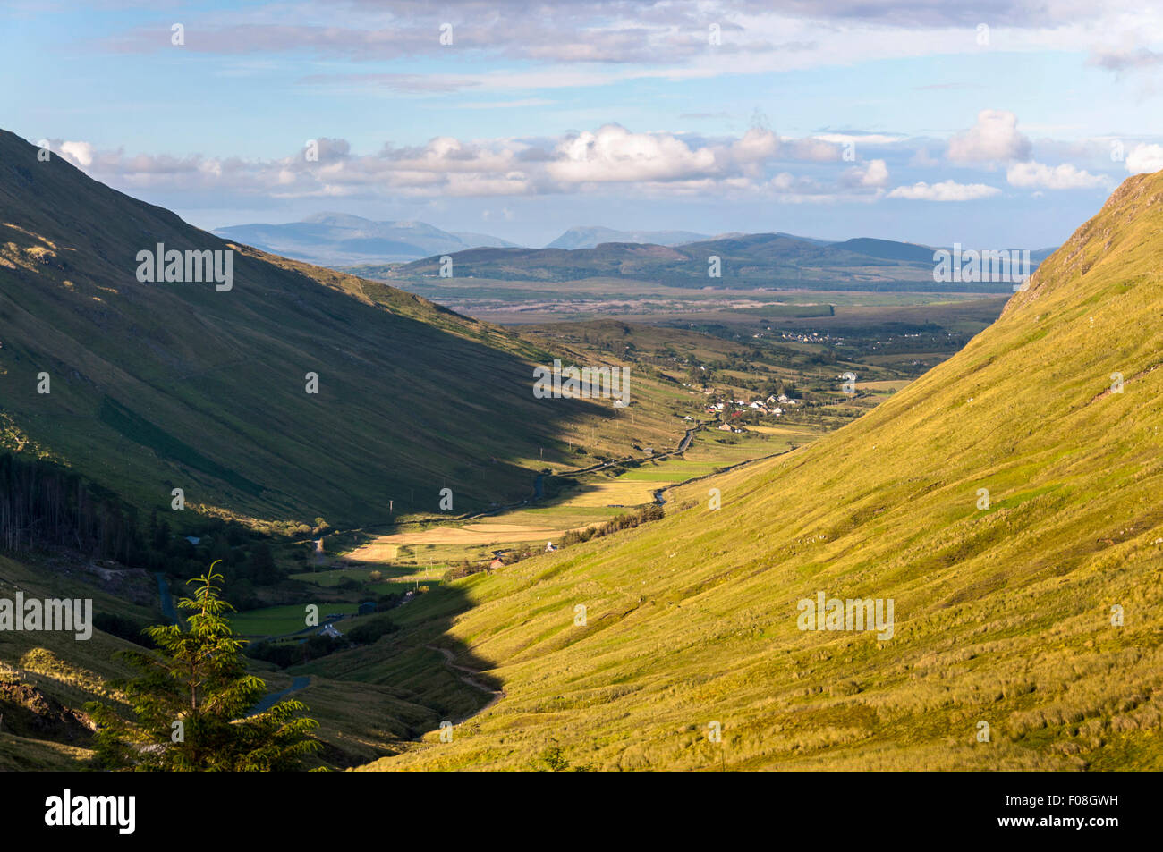 Glengesh Pass near Ardara, County Donegal, Ireland Stock Photo - Alamy