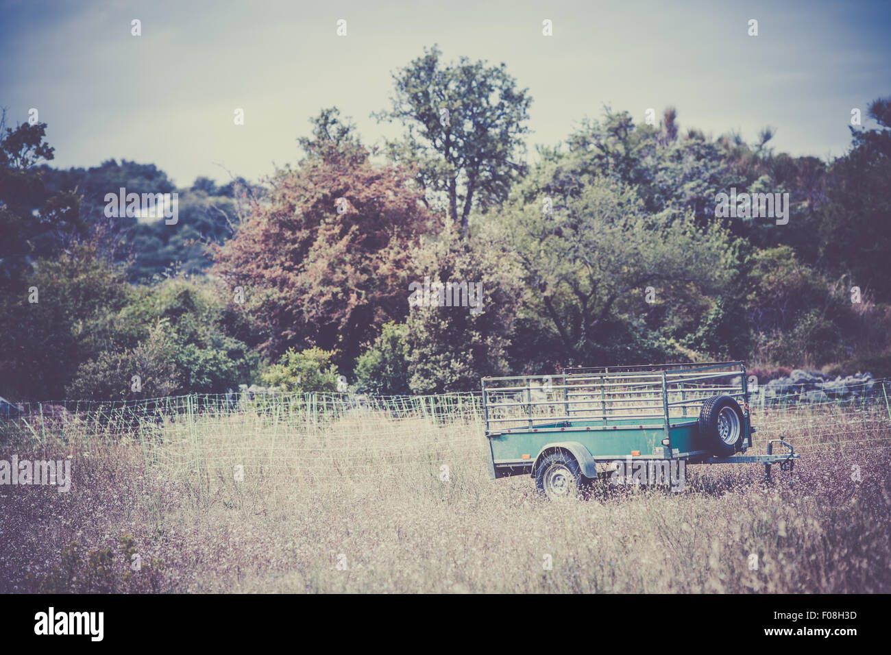Old car with trailer hi-res stock photography and images - Alamy