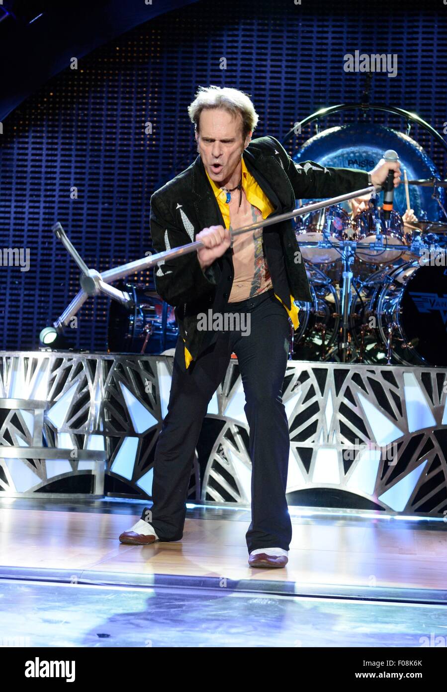 Holmdel, NJ, USA. 9th Aug, 2015. David Lee Roth on stage for Van Halen ...