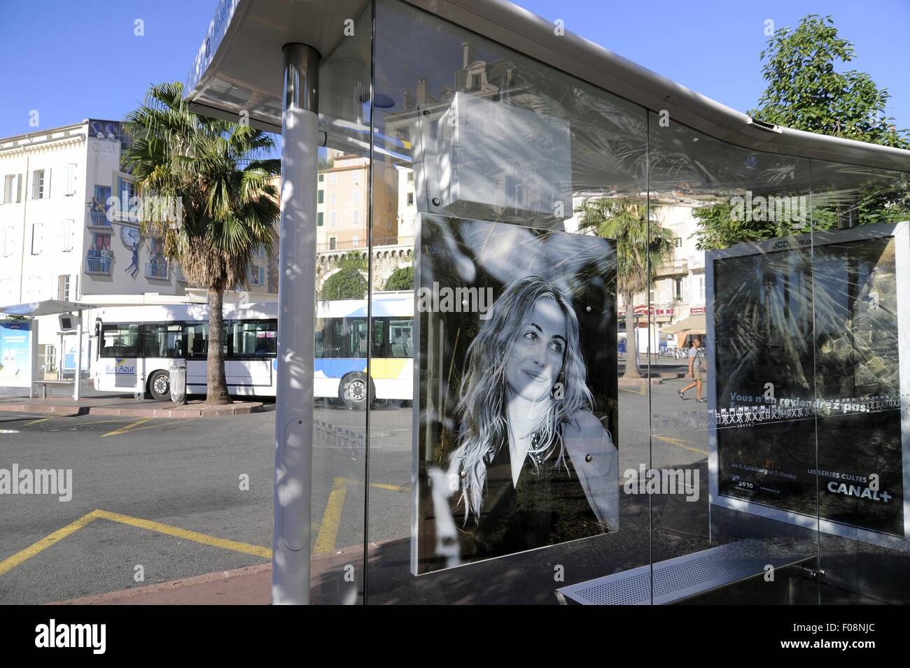 France, French Riviera, Cannes: bus stop with portraits of famous movie ...