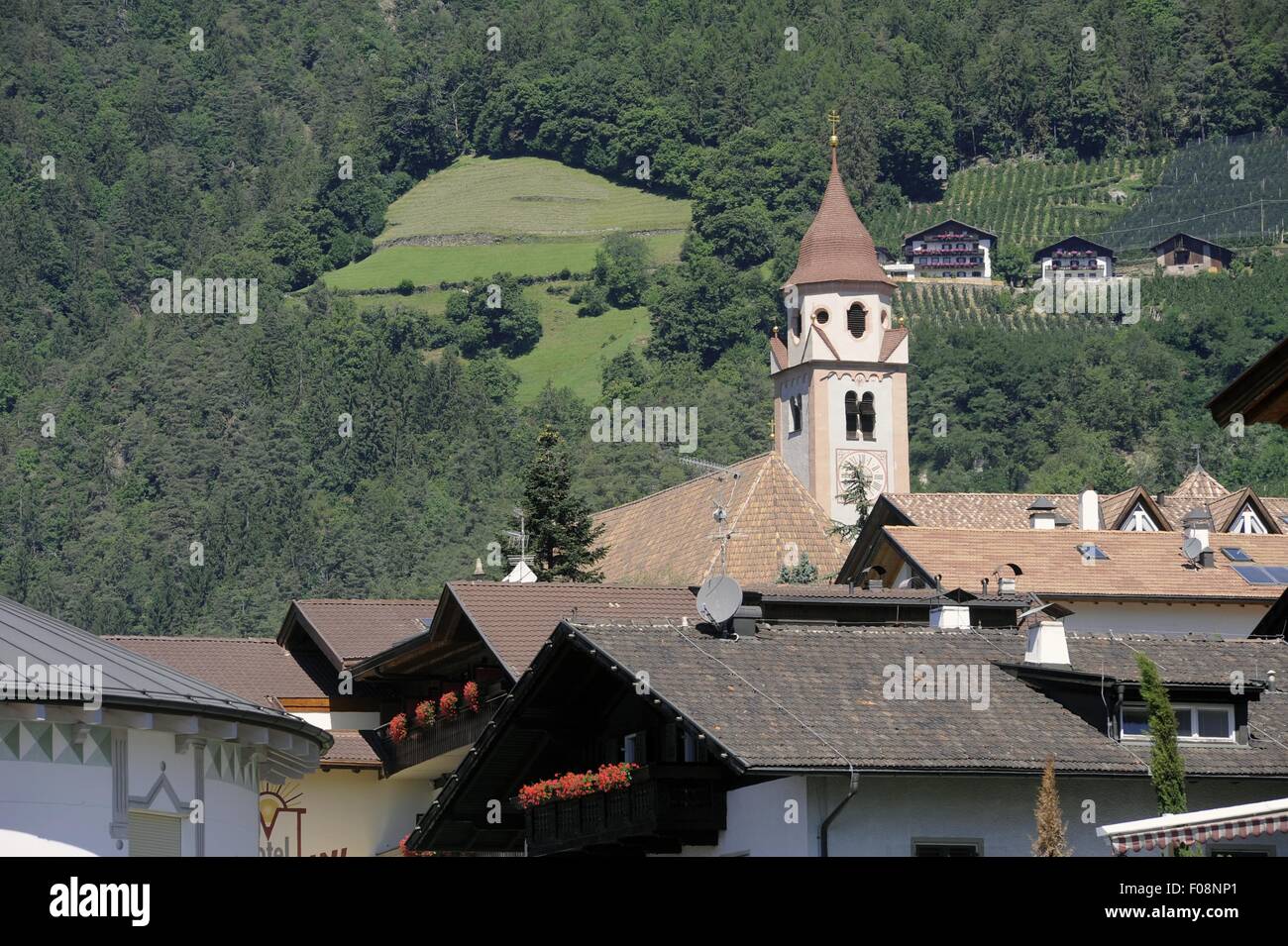 South Tyrol (Northern Italy), the village of Dorf Tirol near Meran ...