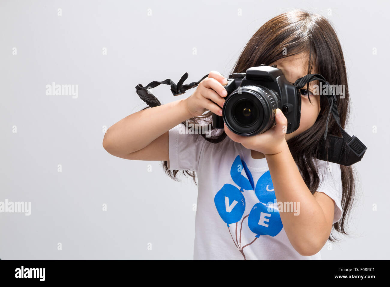 Girl with dslr hi-res stock photography and images - Alamy