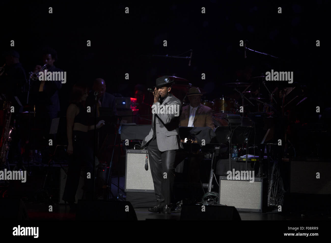 Apollo Theater 2015 Spring Gala Honoring The Madison Square Garden ...