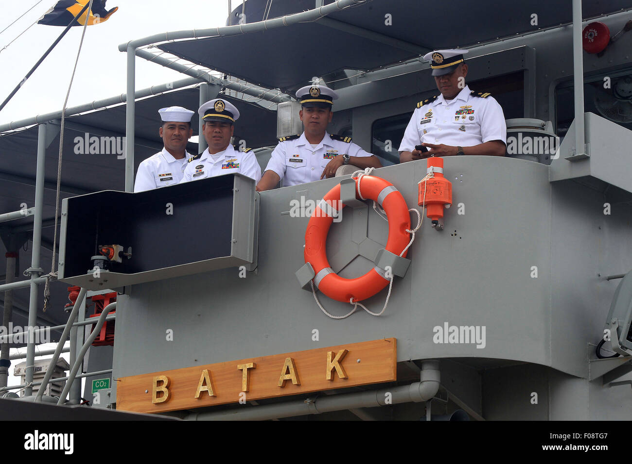 Manila, Philippines. 10th Aug, 2015. Members of the Philippine Navy ...