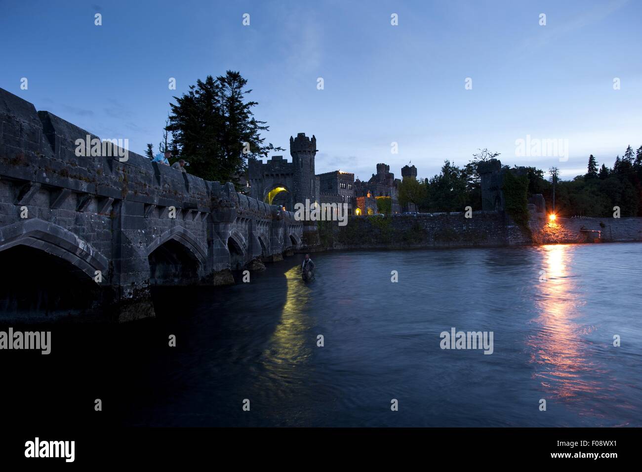 Wall over canal hi-res stock photography and images - Alamy