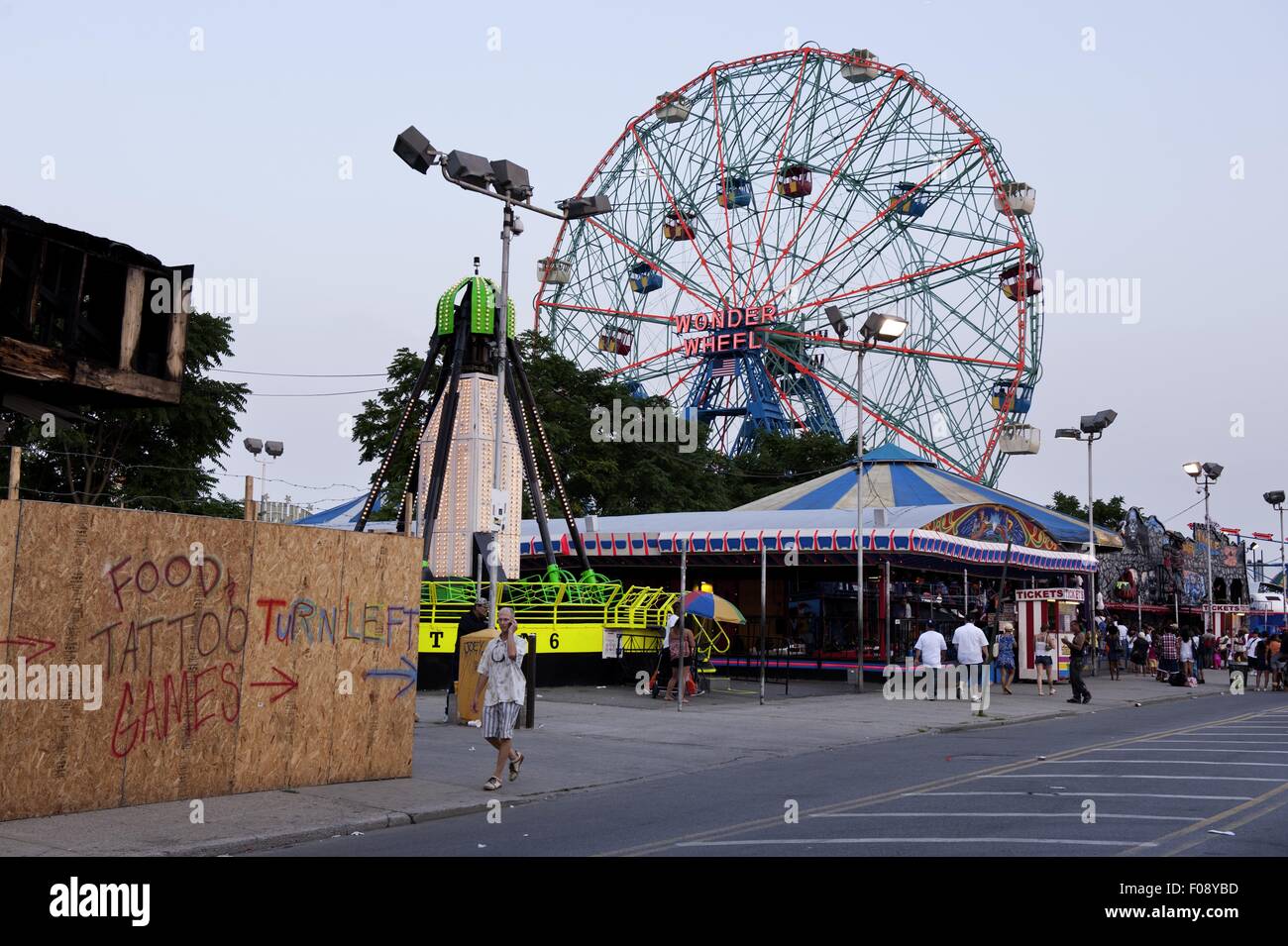 Ferris wheel at Luna park in Coney Island, Atlantic Ocean, Brooklyn ...