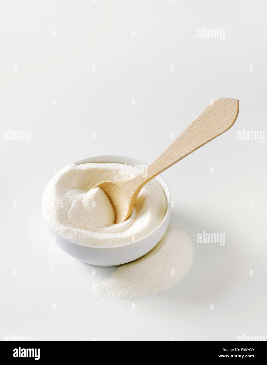 Bowl of full cream powdered milk Stock Photo - Alamy