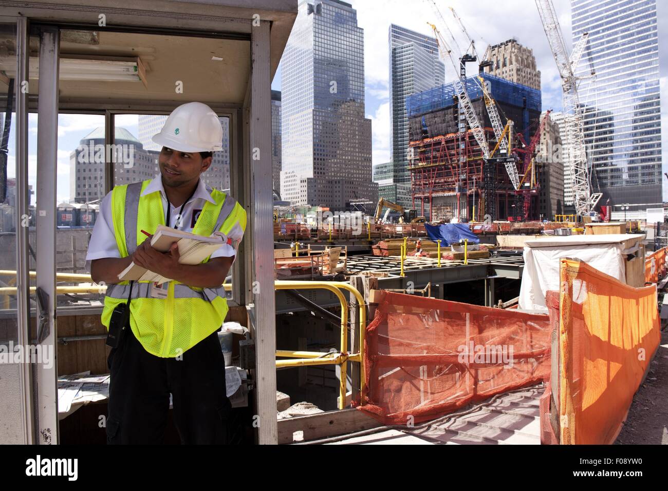 Construction workers working at Ground Zero Construction Site in New ...