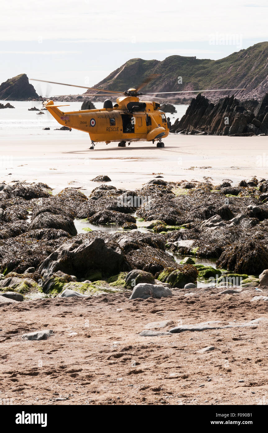 Helicopter beach rescue Stock Photo - Alamy