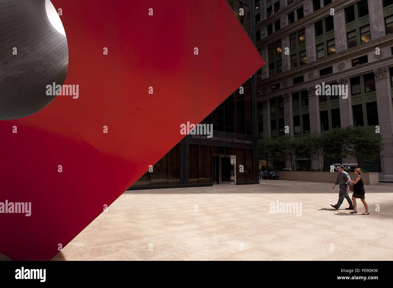 The Red Cube Sculpture at 140 Broadway, New York, USA Stock Photo - Alamy