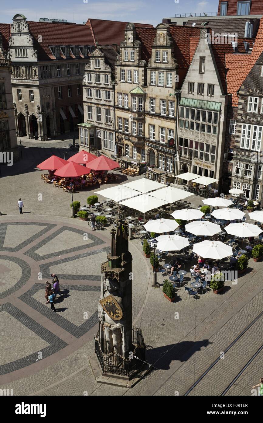 People at town hall market square, Bremen, Germany Stock Photo - Alamy