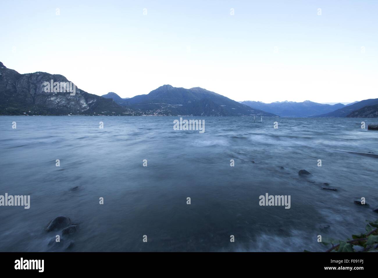 Overview lake como mountains hi-res stock photography and images - Alamy