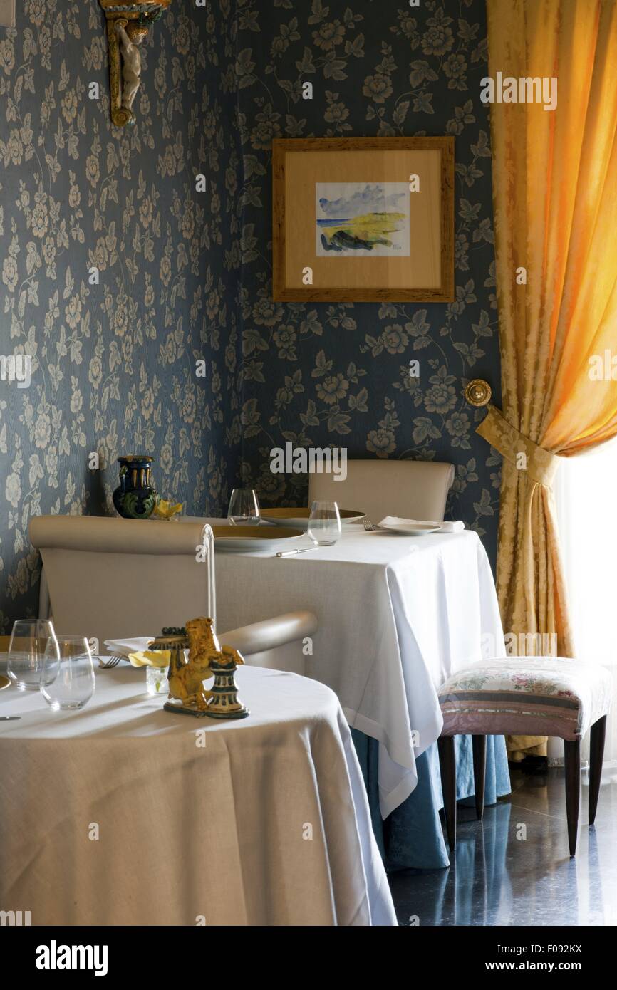 Interior of Duomo Restaurant in Ragusa, Sicily Stock Photo - Alamy