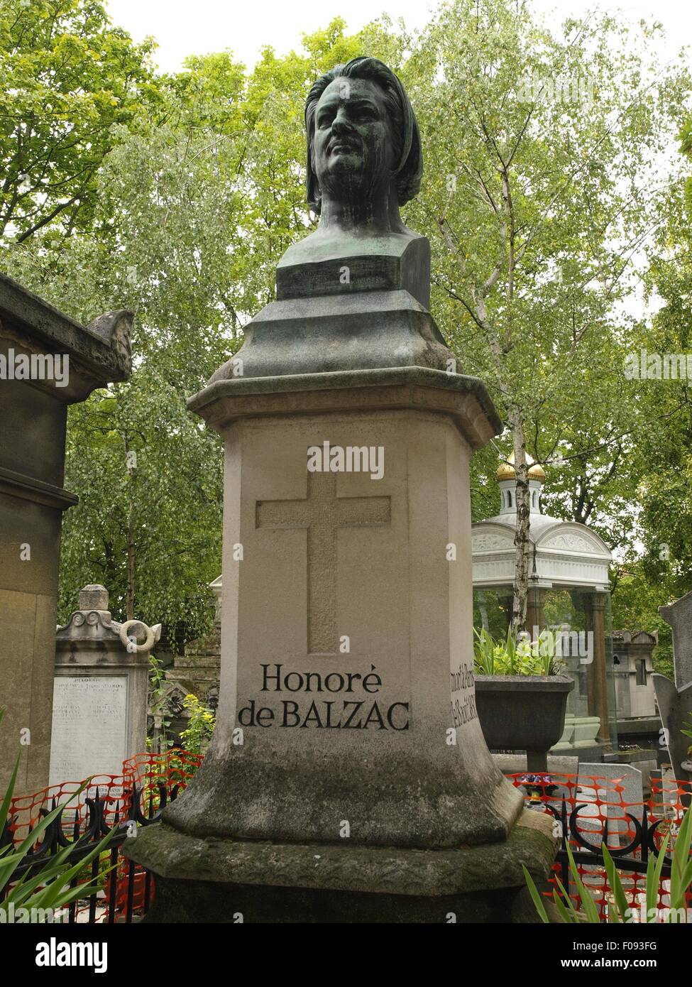 Balzac paris hi-res stock photography and images - Alamy