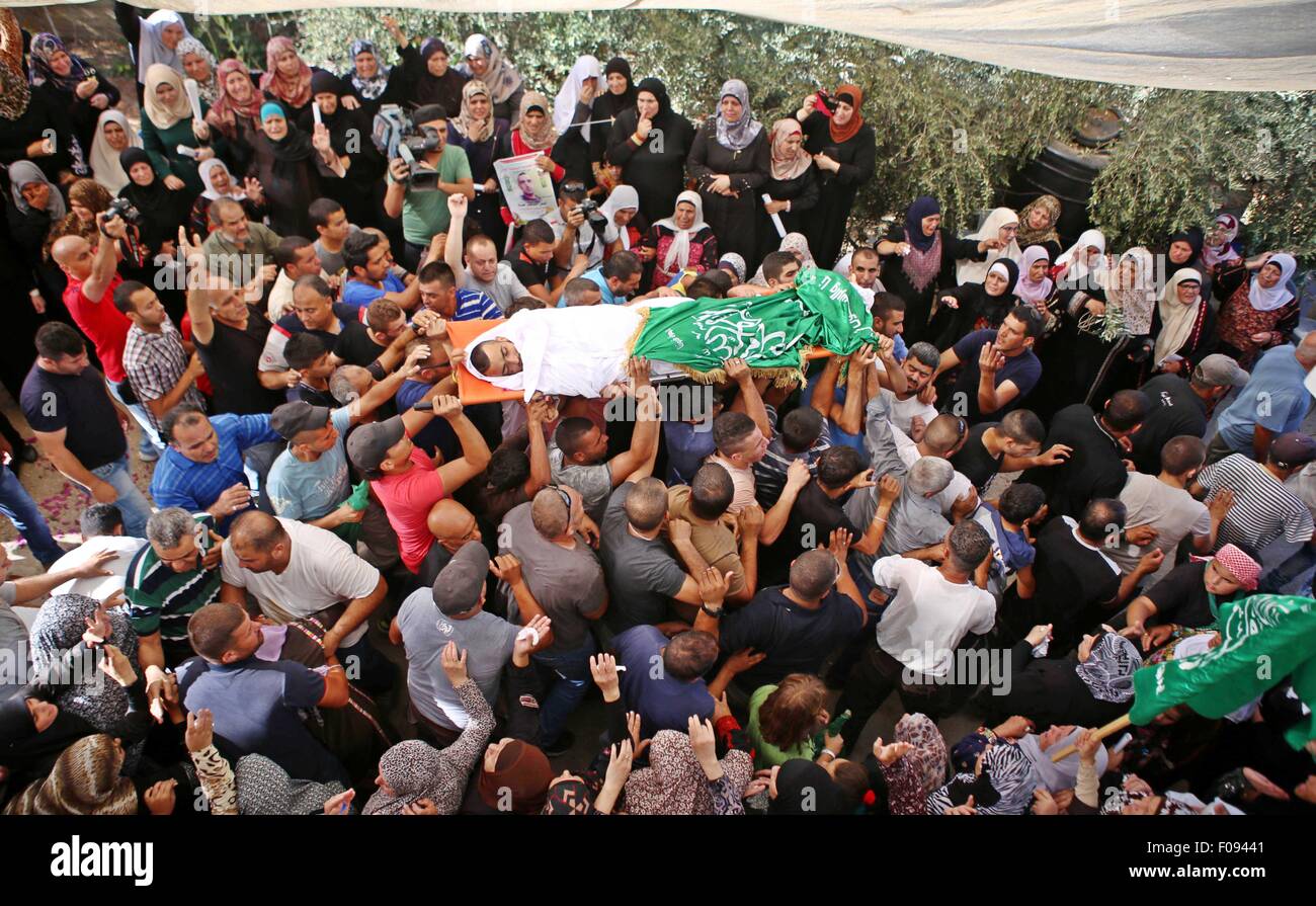 Ramallah, West Bank, Palestinian Territory. 10th Aug, 2015. Mourners ...