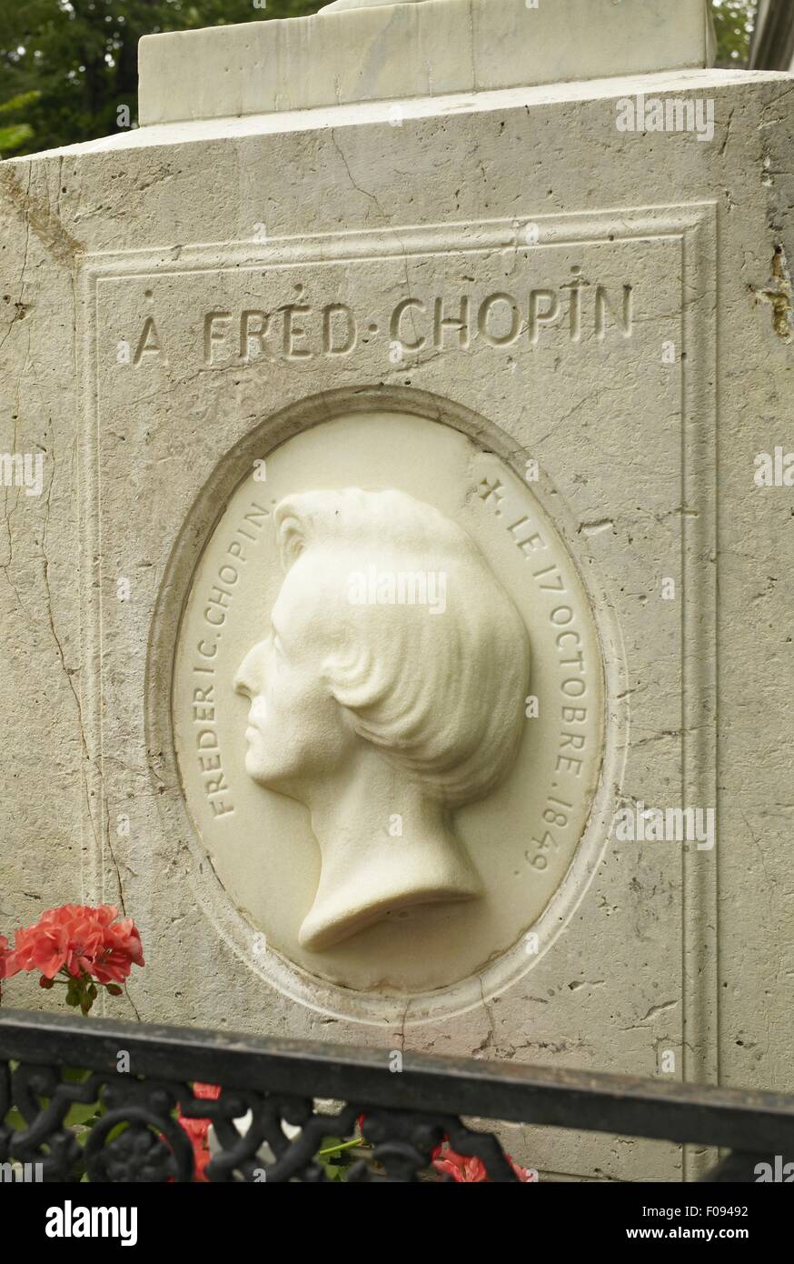 Grave of Frederic Chopin in Pere Lachaise in Paris, France Stock Photo ...