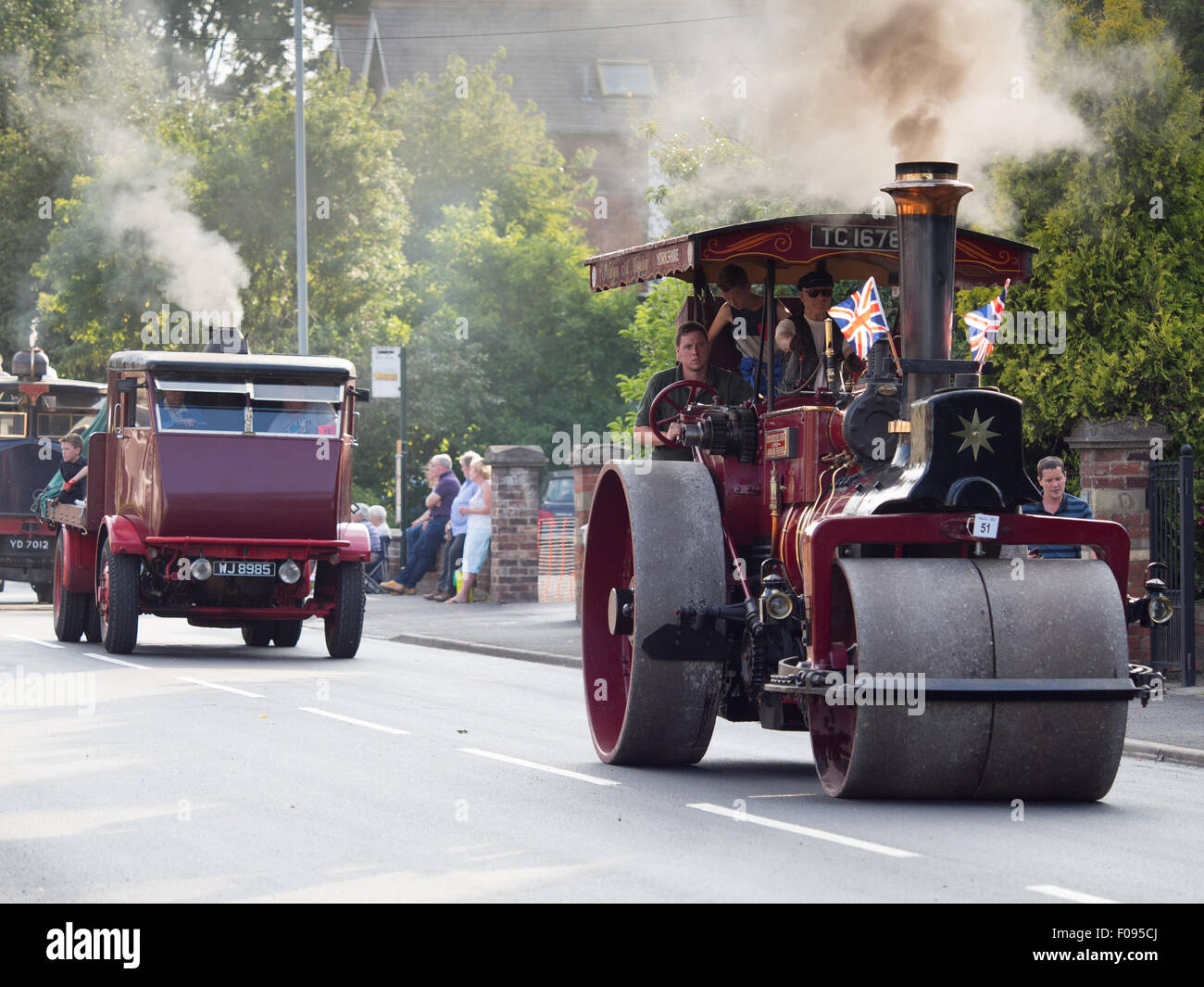 Transport steam roller england hi-res stock photography and images - Alamy