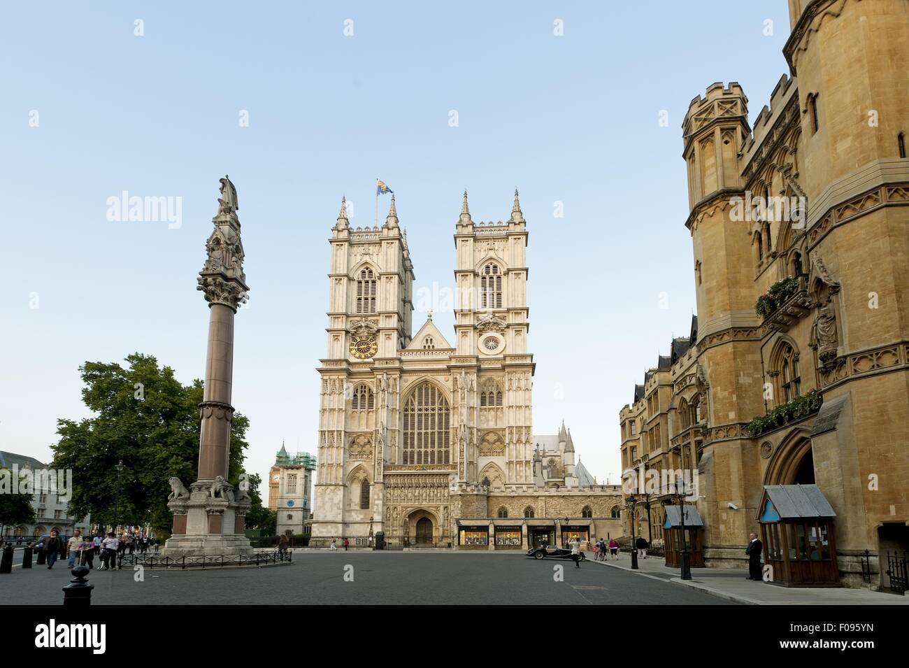 Westminster abbey west entrance hi-res stock photography and images - Alamy