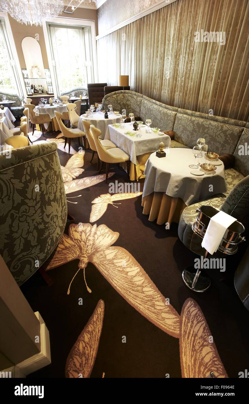 Laid tables in Paul Kitching 21212 Restaurant, Scotland Stock Photo - Alamy
