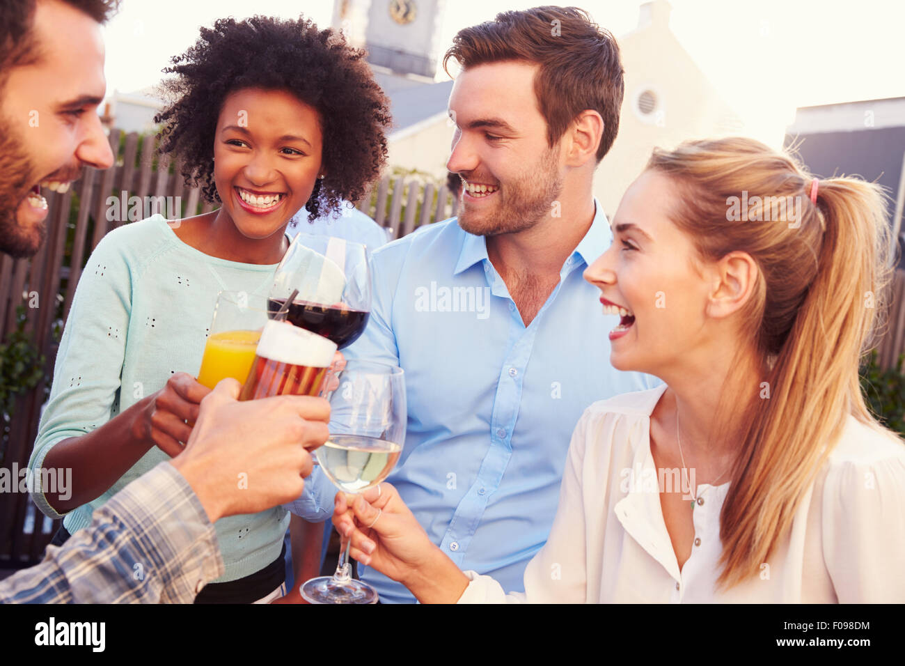 Women drinking wine rooftop bar hi-res stock photography and images - Alamy