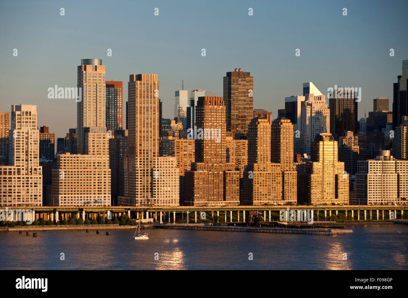 Westside skyline hi-res stock photography and images - Alamy