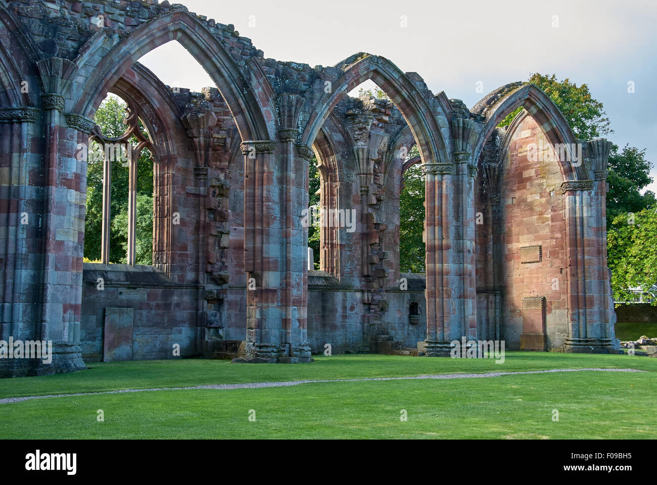 Melrose Abbey Ruins, Exterior, Melrose, Scotland Stock Photo - Alamy