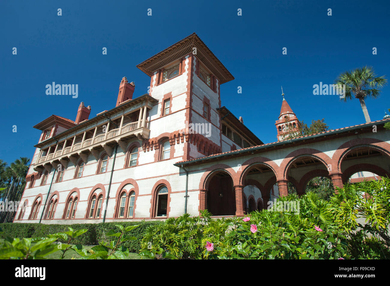 PONCE DE LEON HOTEL BUILDING FLAGER COLLEGE SAINT AUGUSTINE FLORIDA USA ...