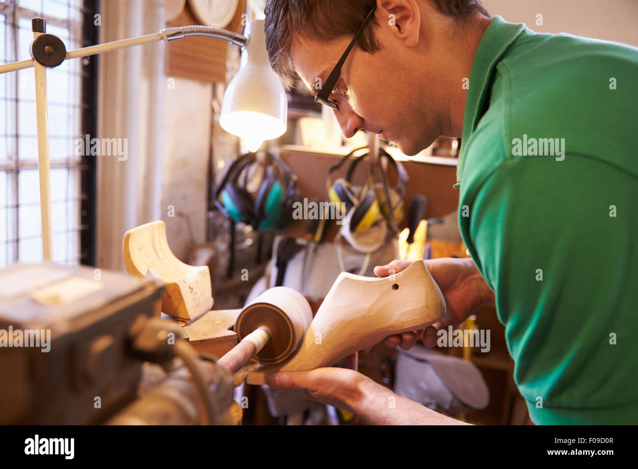 Shoemaker lasts hi-res stock photography and images - Alamy