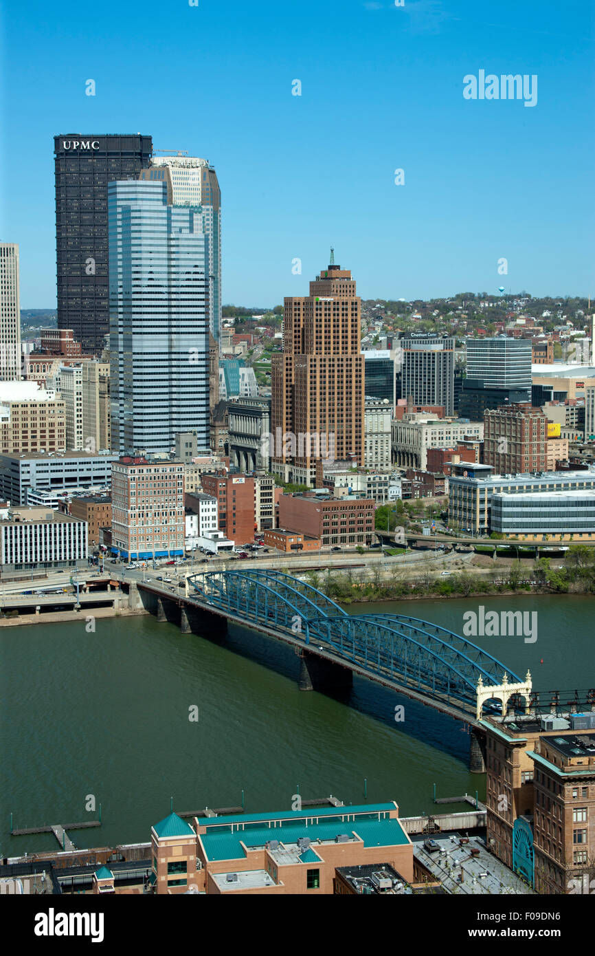 SMITHFIELD BRIDGE MONONGAHELA RIVER PITTSBURGH SKYLINE PENNSYLVANIA USA ...