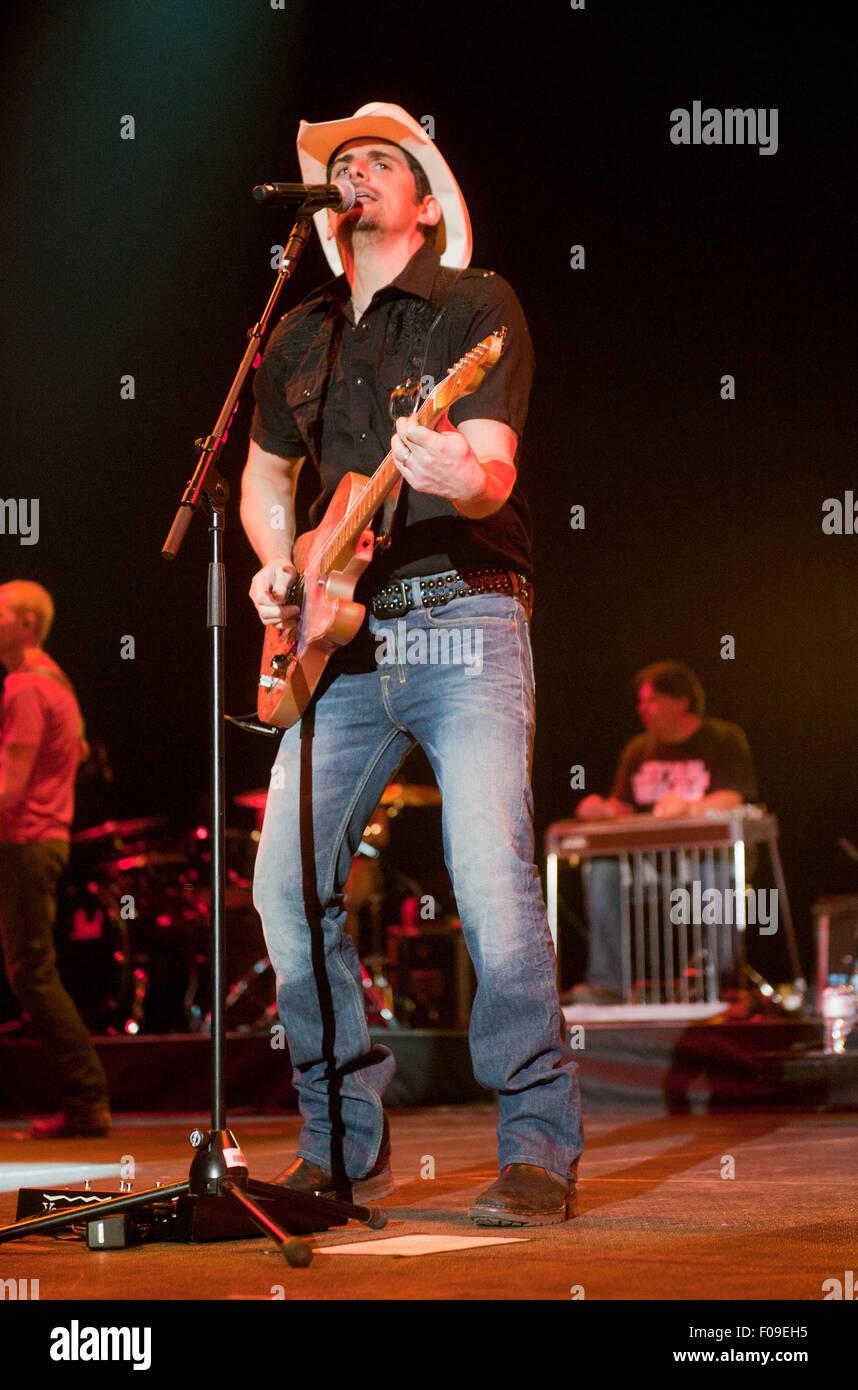 Brad Paisley live at C2C - Country to Country Festival at the O2 Arena ...
