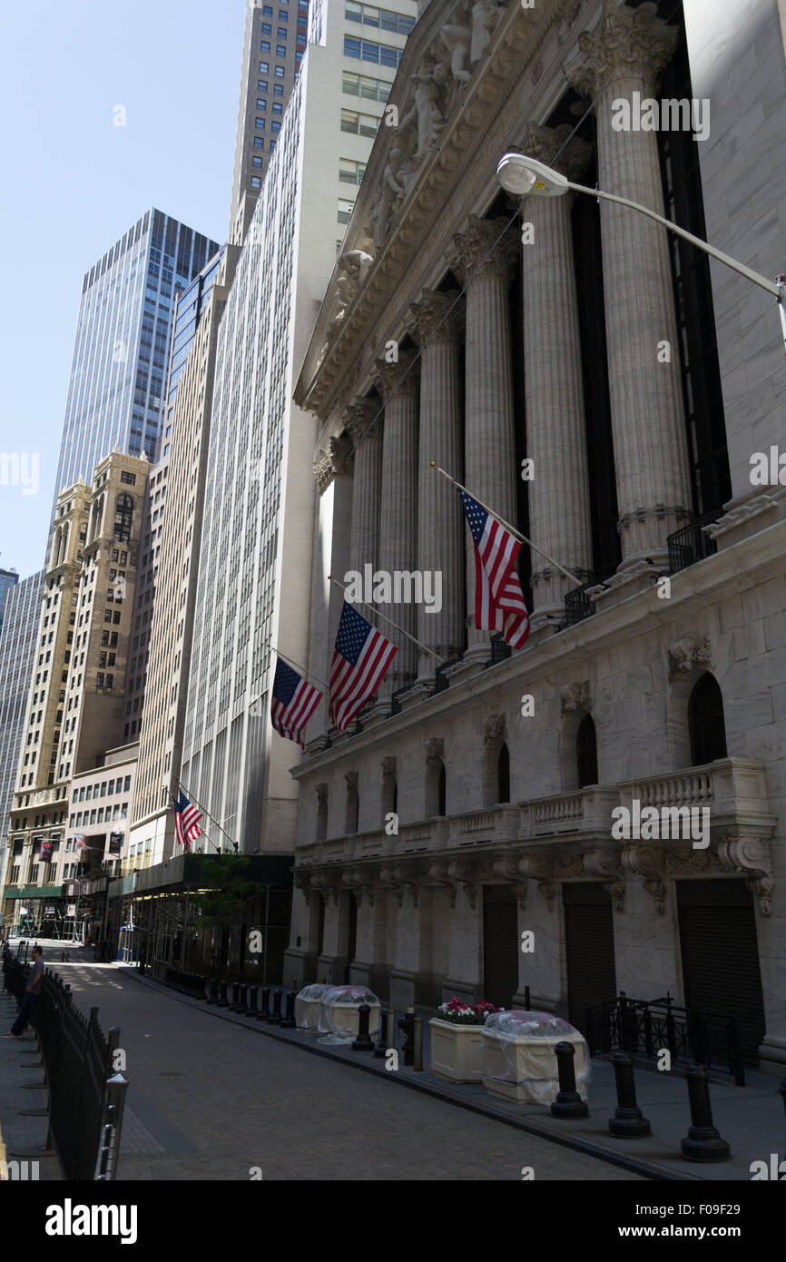 Picture of the iconic NYC's Stock Exchange Building located in the ...