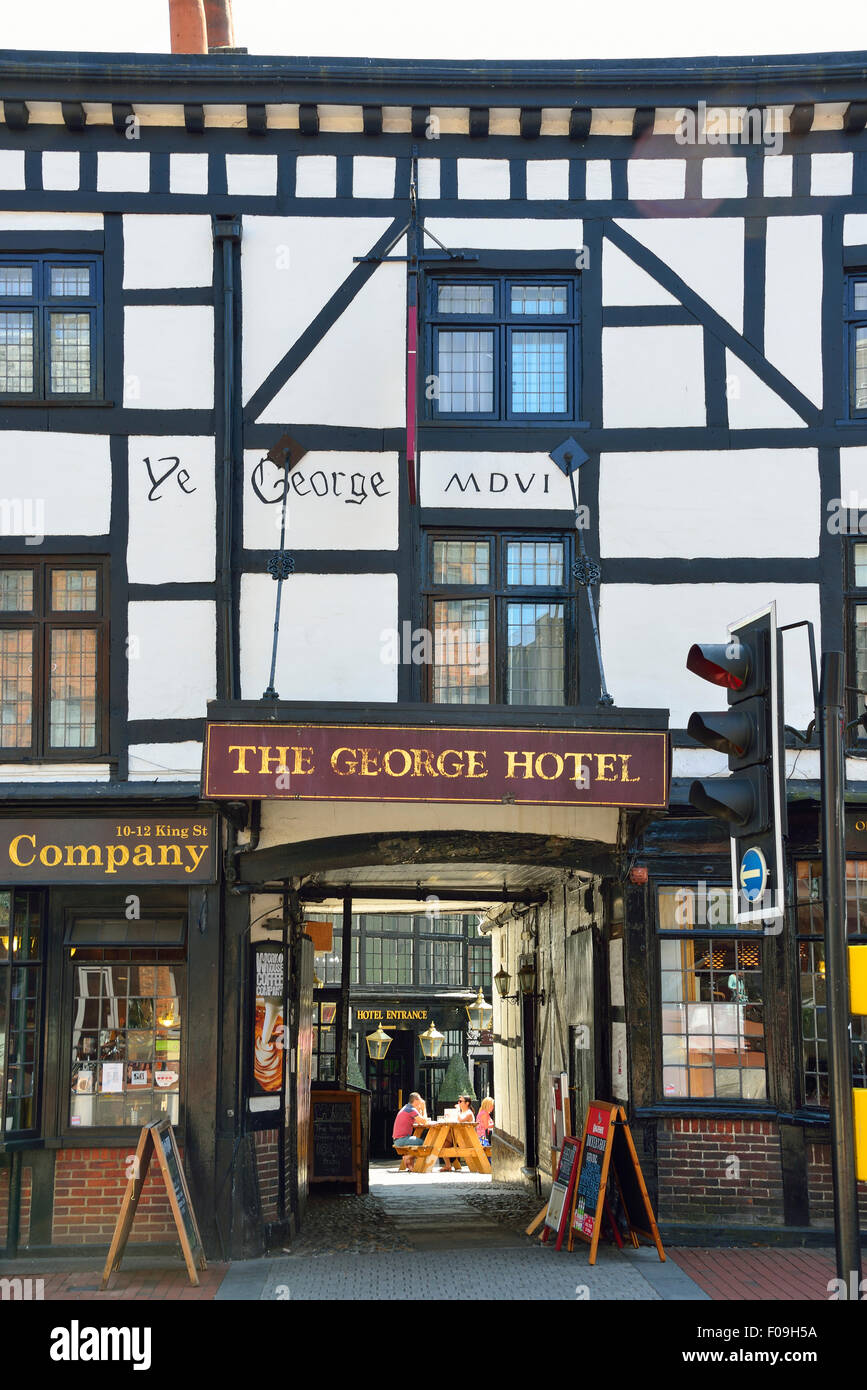 15th century The George Hotel, King Street, Reading, Berkshire, England ...