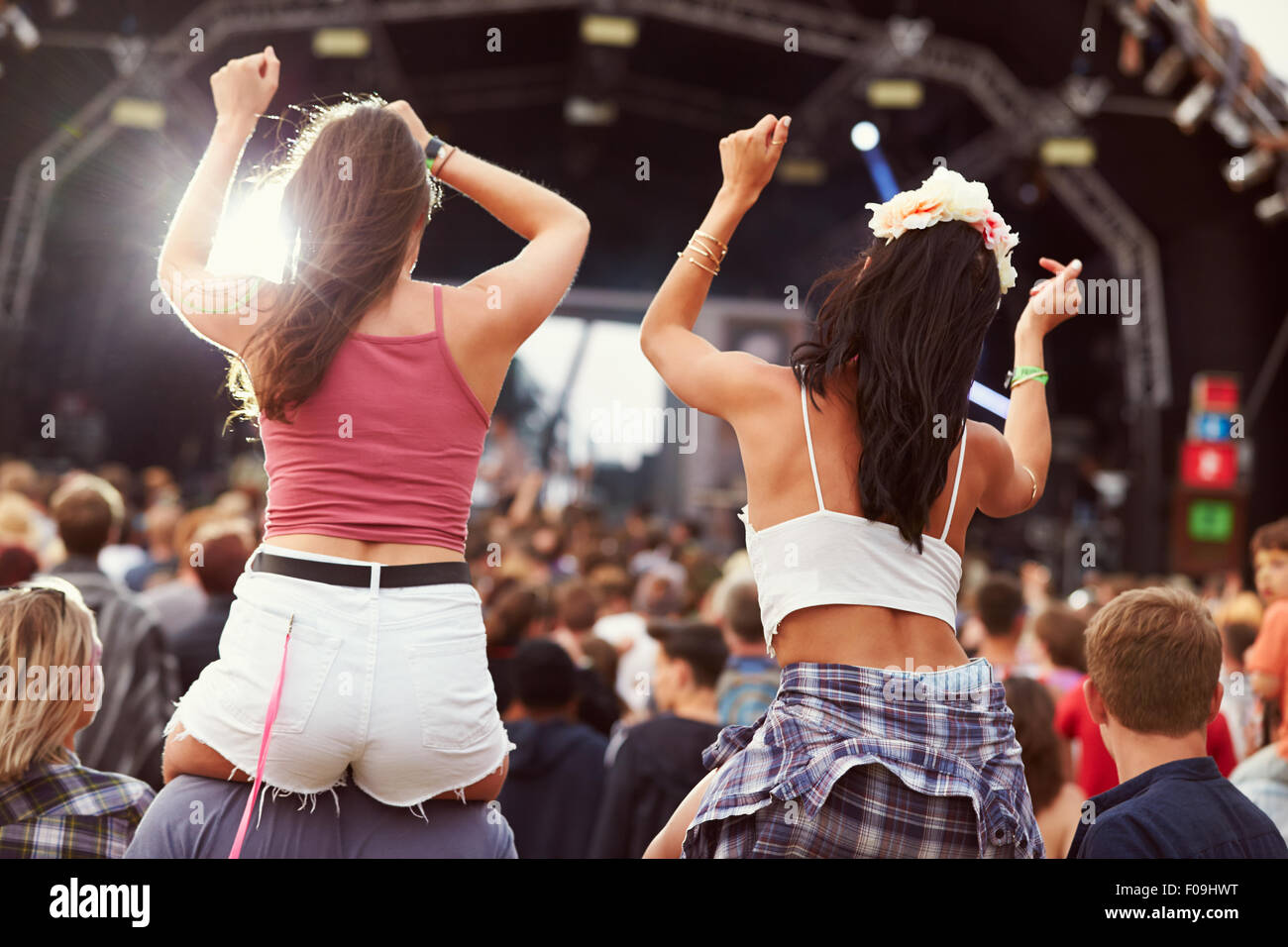 Two stage audience hi-res stock photography and images - Alamy