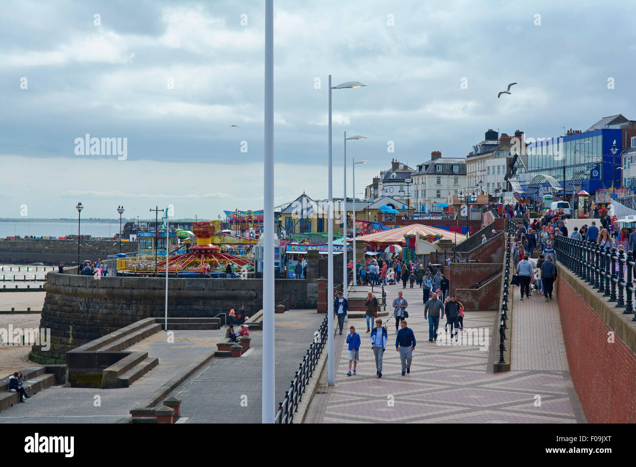 Bridlington promenade hi-res stock photography and images - Alamy