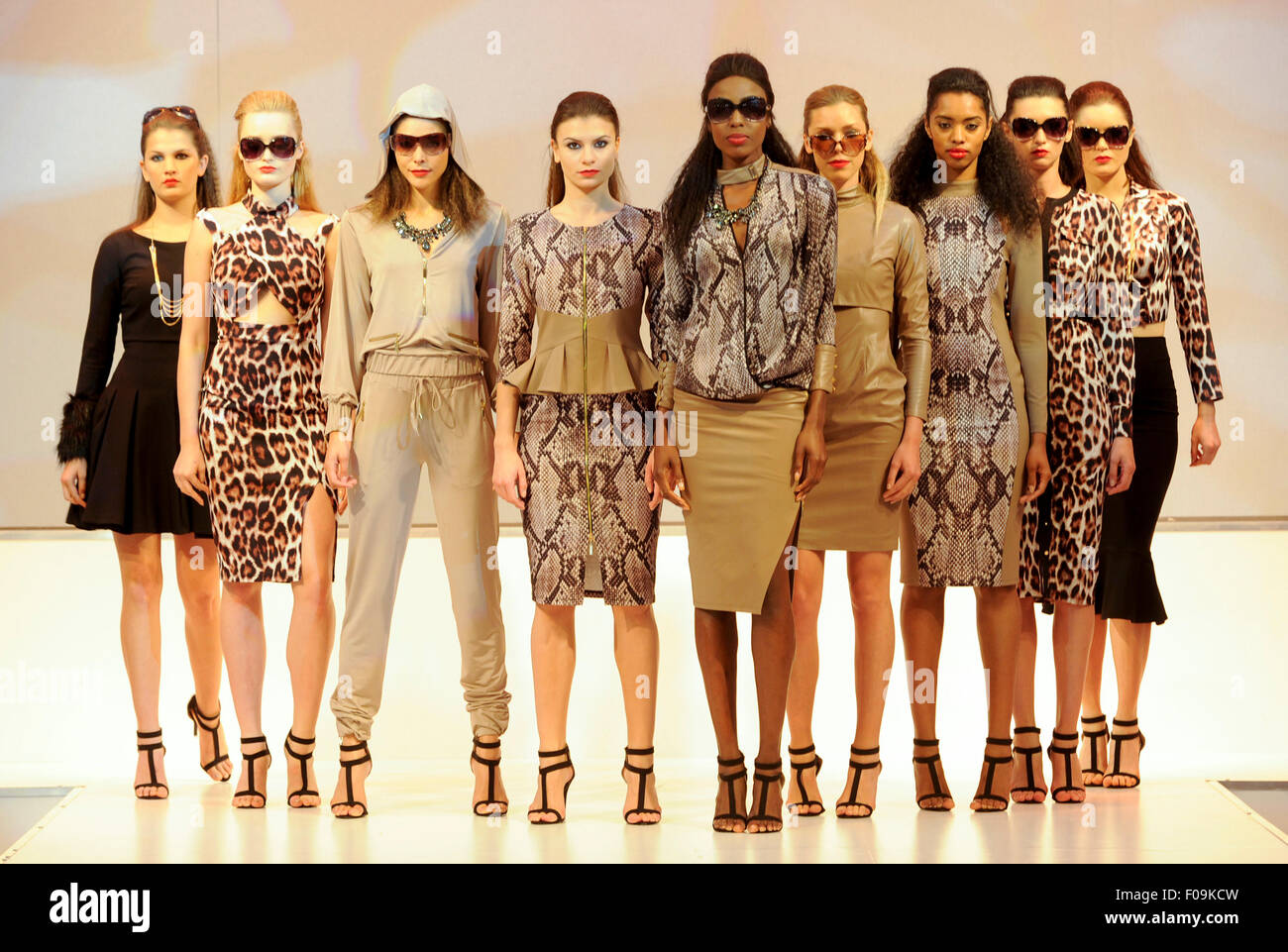 Fashion models on the Moda Spring Summer 2016 Fashion Catwalk. Moda ...