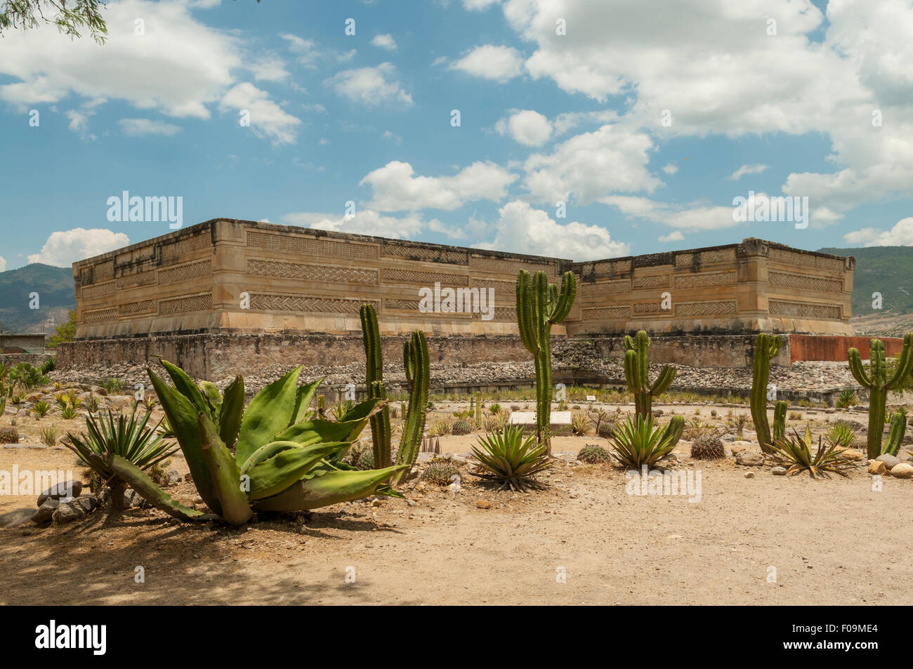 Zapotec ruins hi-res stock photography and images - Alamy