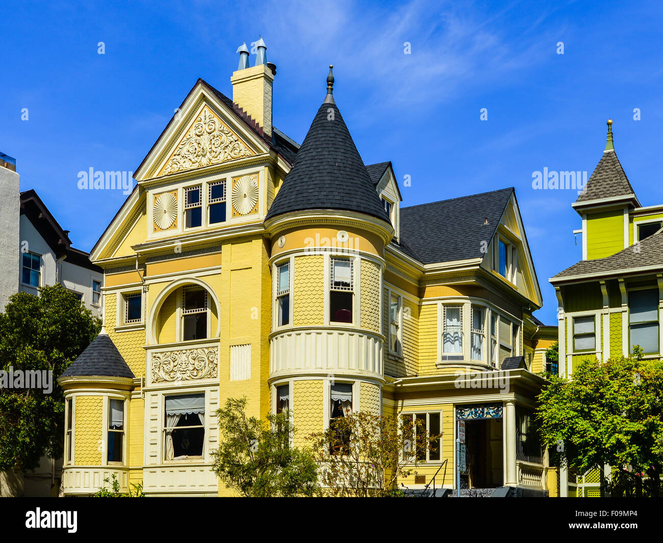 Queen anne victorian home hi-res stock photography and images - Alamy