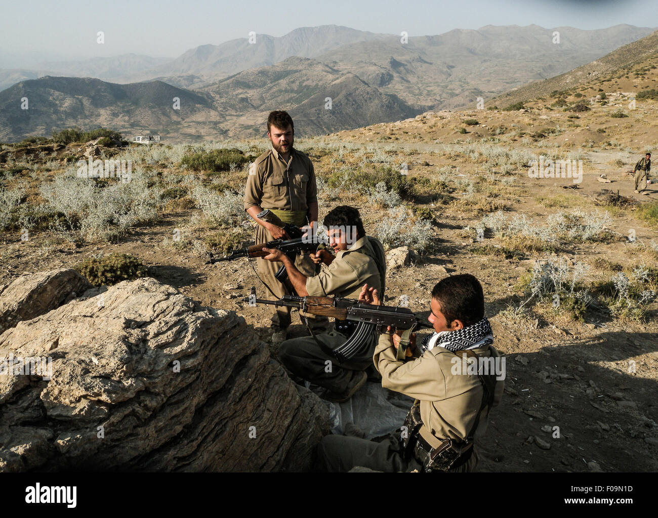 Entrenamiento militar a militar hi-res stock photography and images - Alamy
