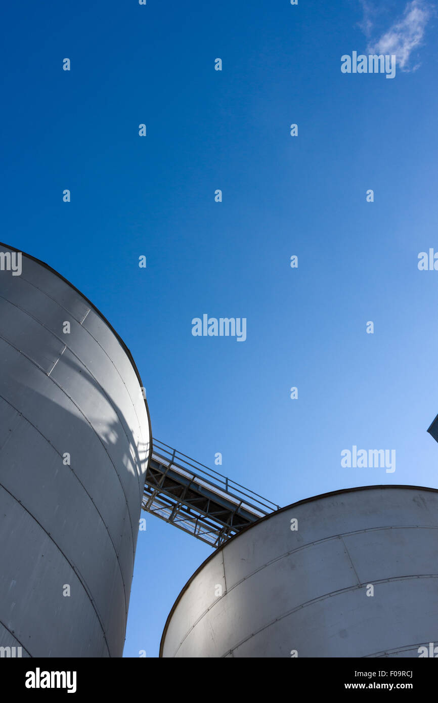 Silos set hi-res stock photography and images - Alamy