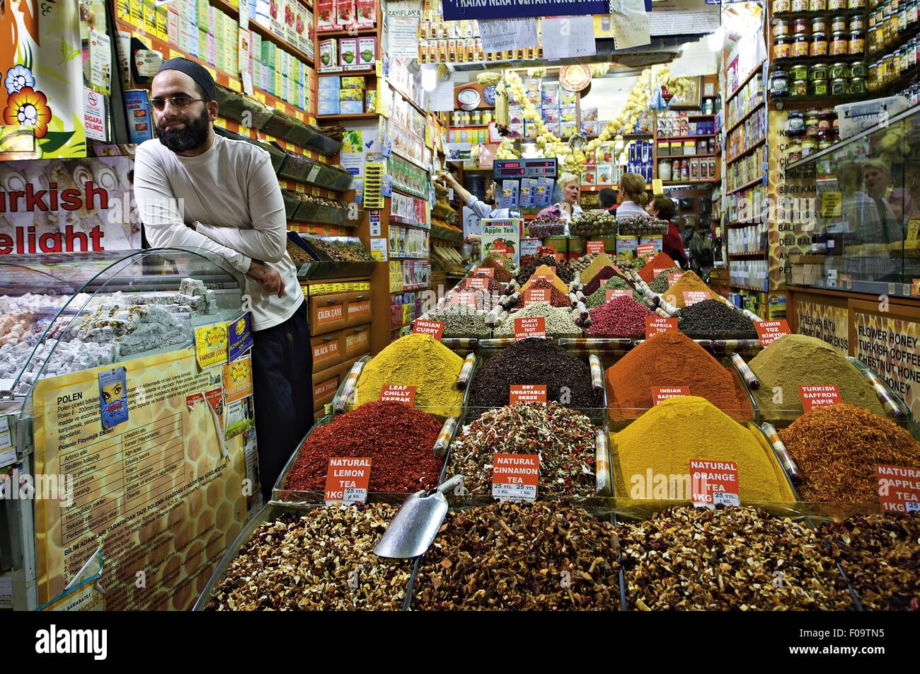 Shopkeeper at Grand Bazaar Spices in Eminonu, Beyazit, Istanbul Stock ...