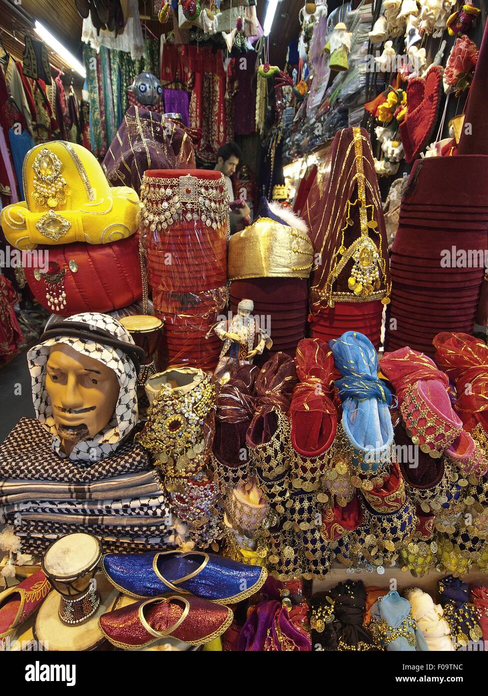 Shopping items at Grand Bazaar in Istanbul, Turkey Stock Photo - Alamy